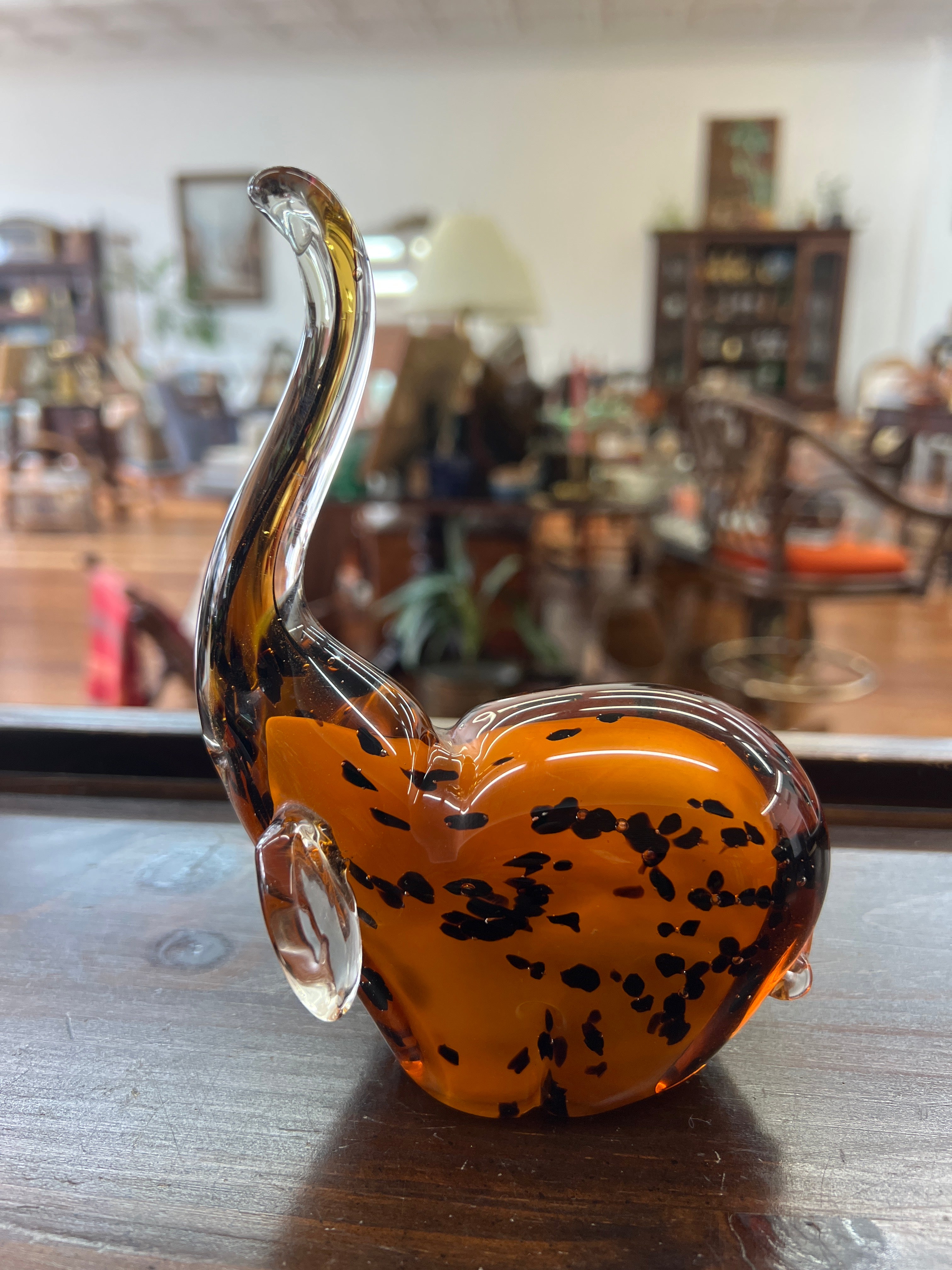 Glass Happy Elephant – Loom Vintage